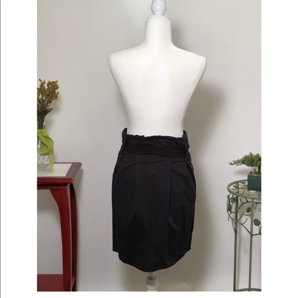 Aritzia | Skirts | Aritzia Talula Babaton Black Ruffle Detail Skirt ...
